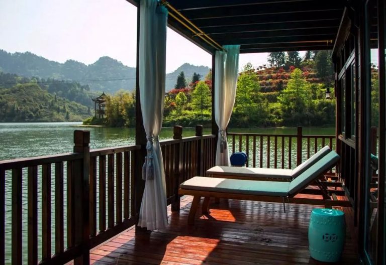 Chongqing Floating Resort Hotel – Floating Docks & Pontoon Bridge Company