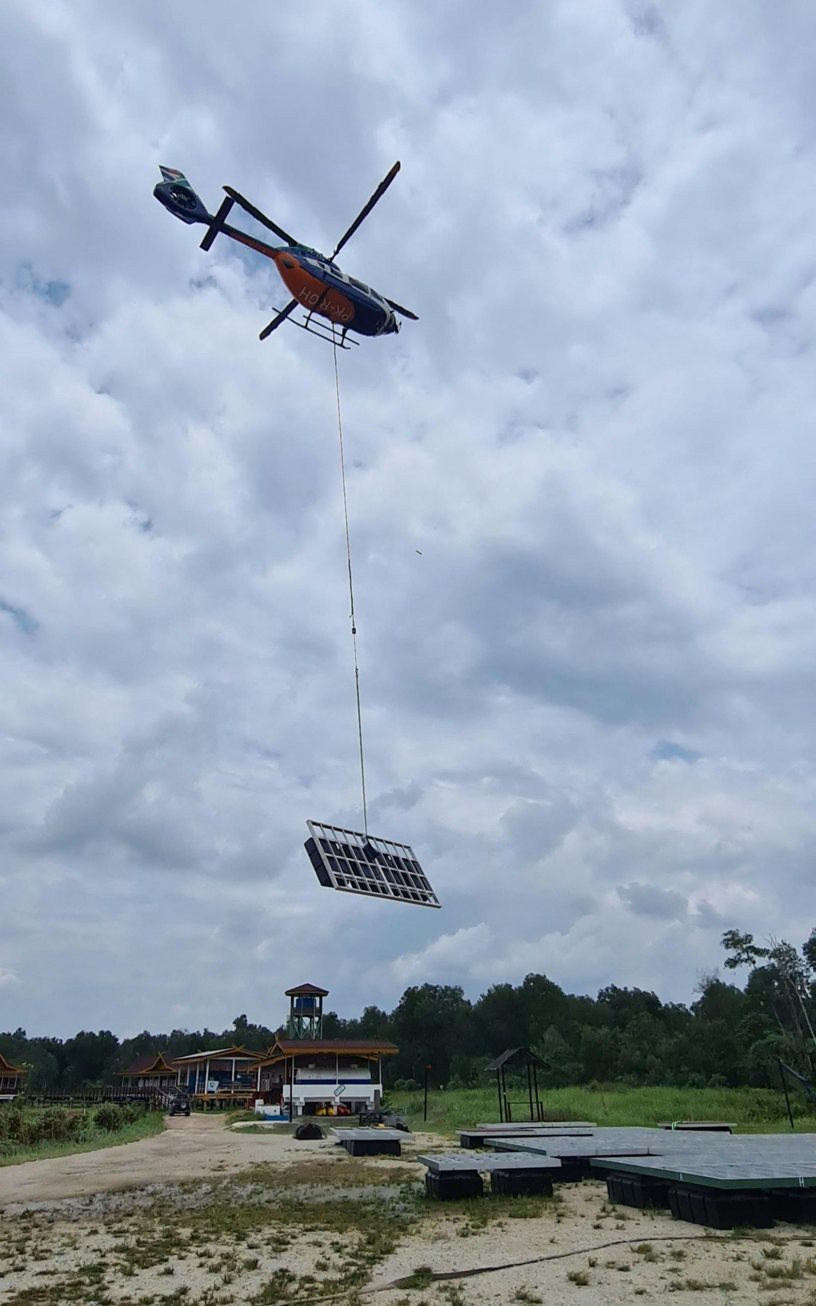 Indonesia Helicopter Platform & Floating Tent Camp – Floating Docks ...