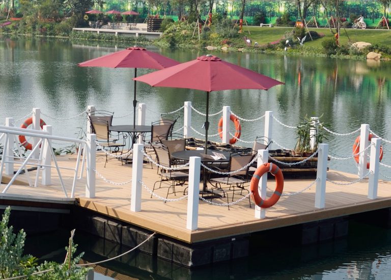 FLOATING LEISURE PLATFORM – Floating Docks & Pontoon Bridge Company